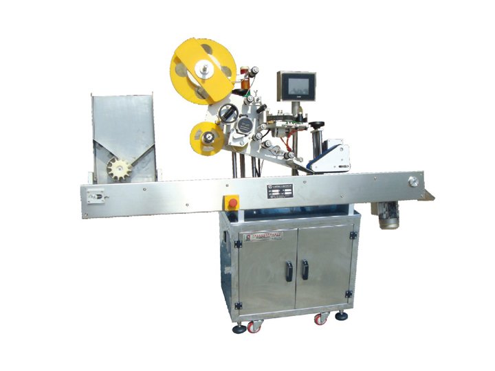 LY-2610 horizontal labeling machine - Longying Packaging